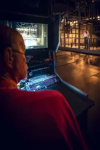 B_0526_Riedel-Berliner_Ensemble1_Stage_Systems - film-tv-video.de